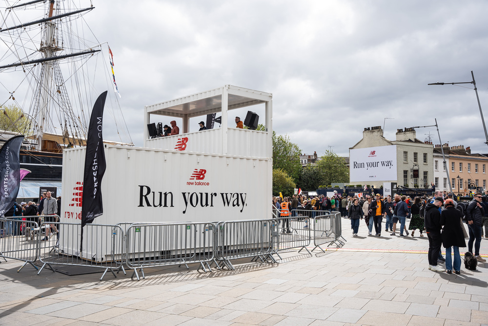 TES at the TCS London Marathon with New Balance and SportShoes.com ...